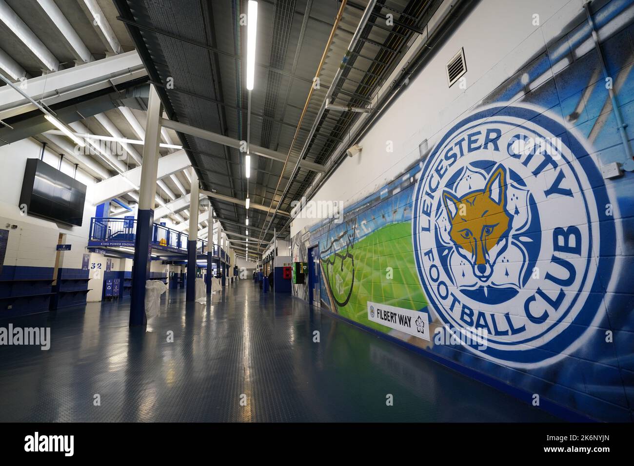 Premier league 2022 logo hi-res stock photography and images - Alamy