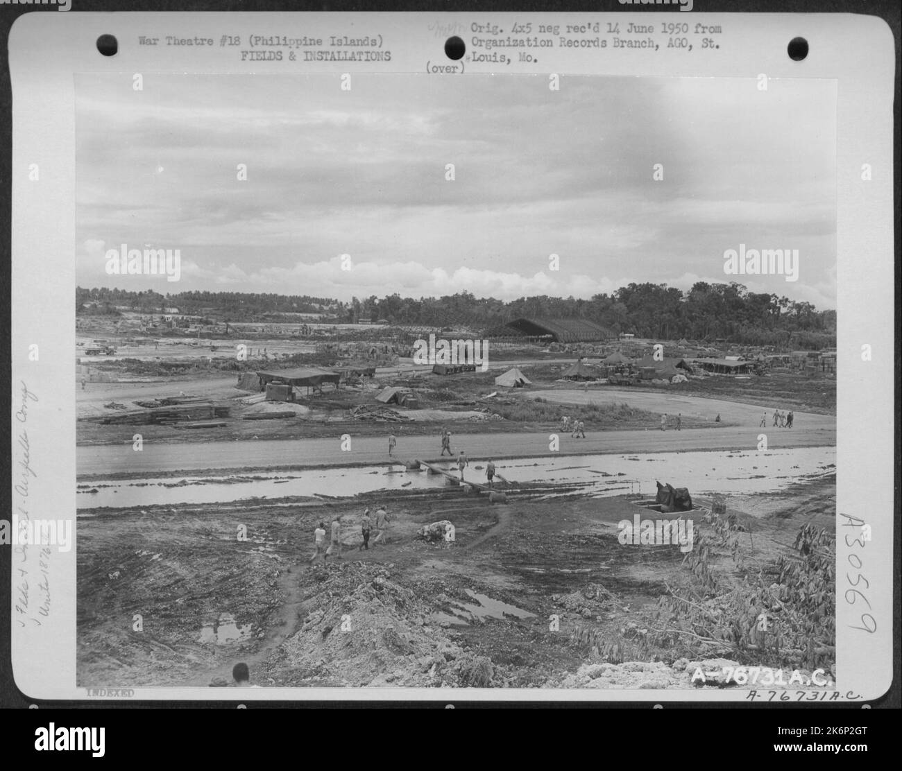 Kuma class cruiser taking Stock Photo - Alamy