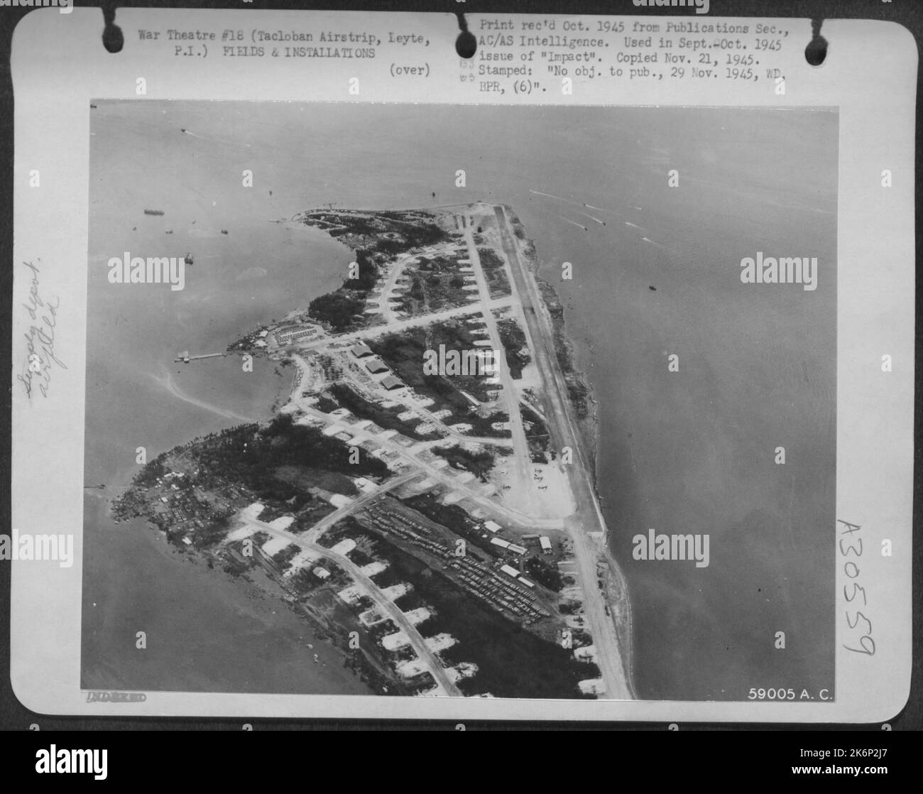 Staging base hi-res stock photography and images - Alamy