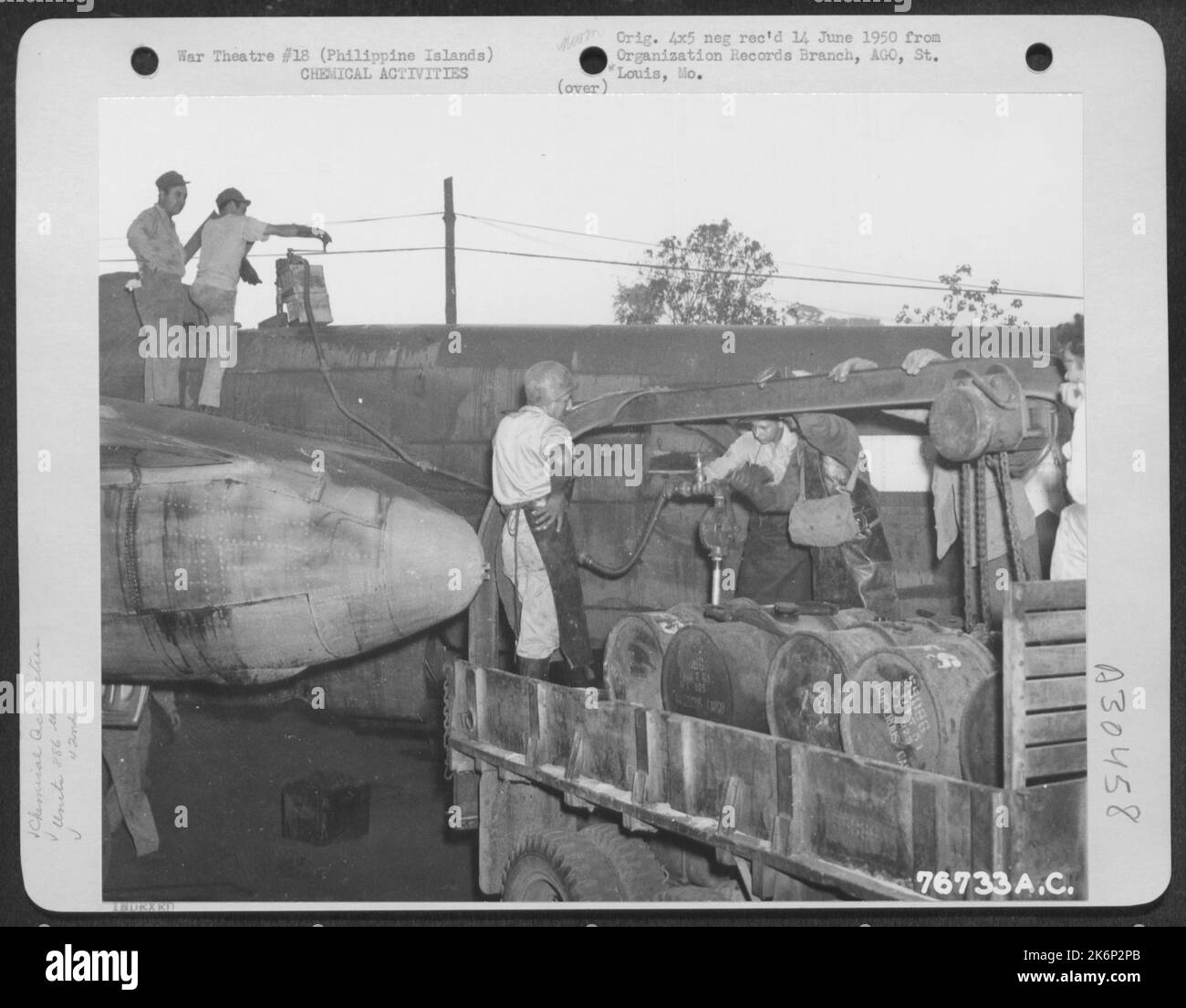 Members of the 886th Operation Co., Chemical Warfare Service (attached ...