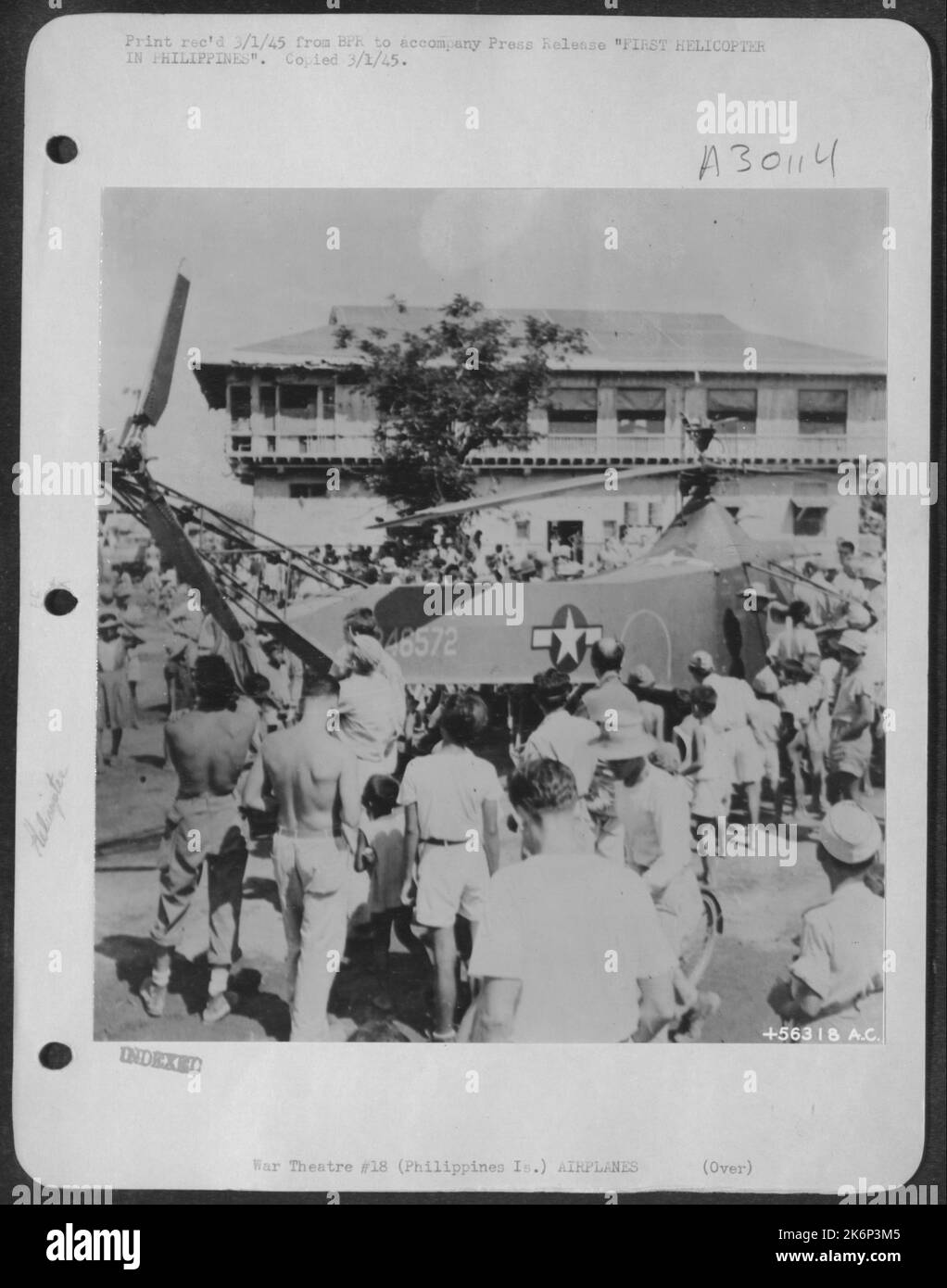 FIRST HELICOPTER IN PHILIPPINES--Hundreds of curious Filipinos gather ...