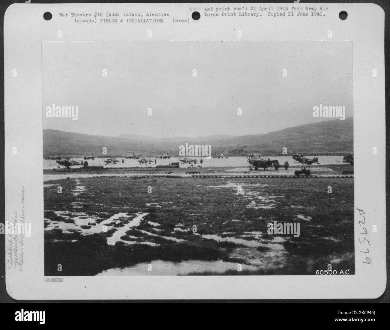 Perspective view west road Black and White Stock Photos & Images - Alamy