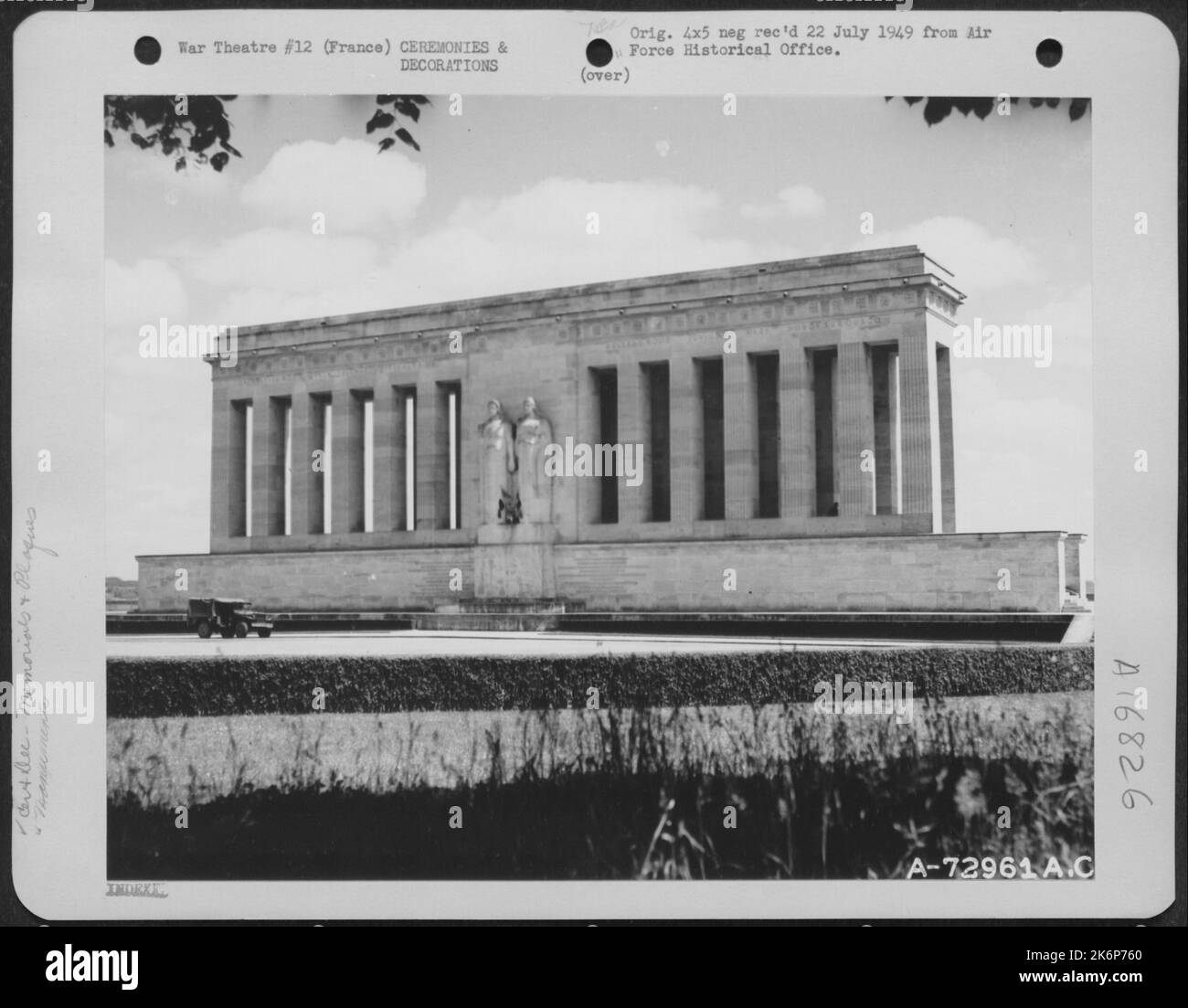 Monument france Black and White Stock Photos & Images - Alamy