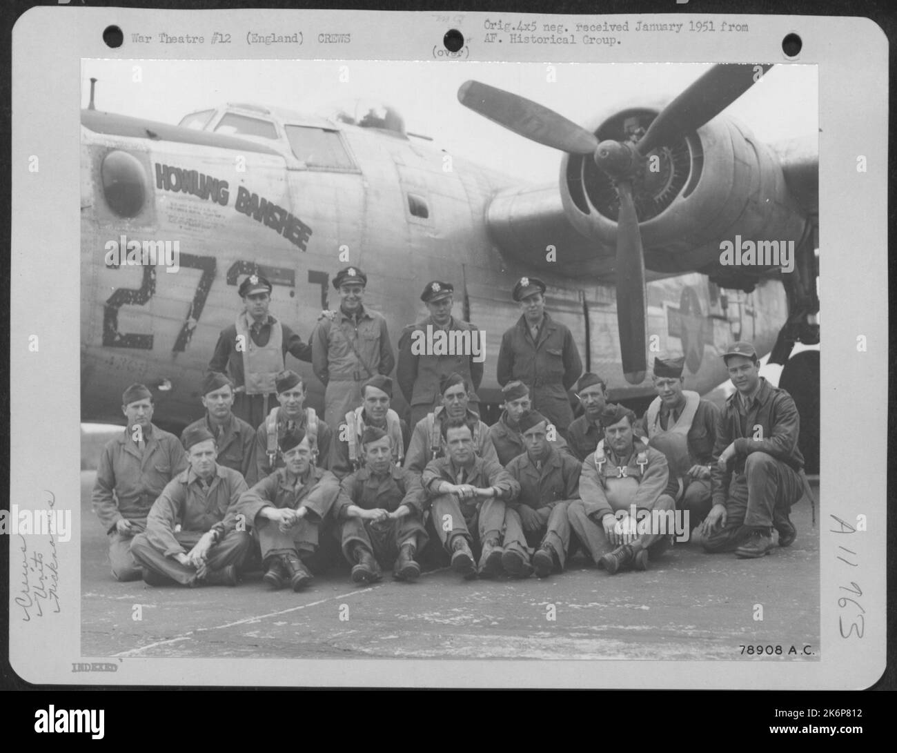 Crew Members Of The 458Th Bomb Group Pose Beside A Consolidated B-24 ...