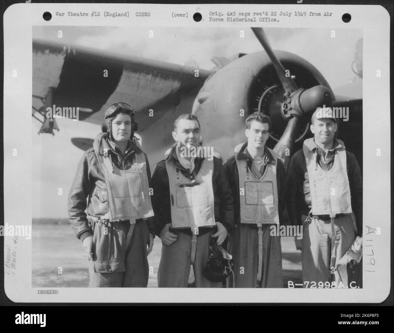 Crew Of The 96Th Bomb Group Discuss A Mission Beside Their Boeing B-17 ...