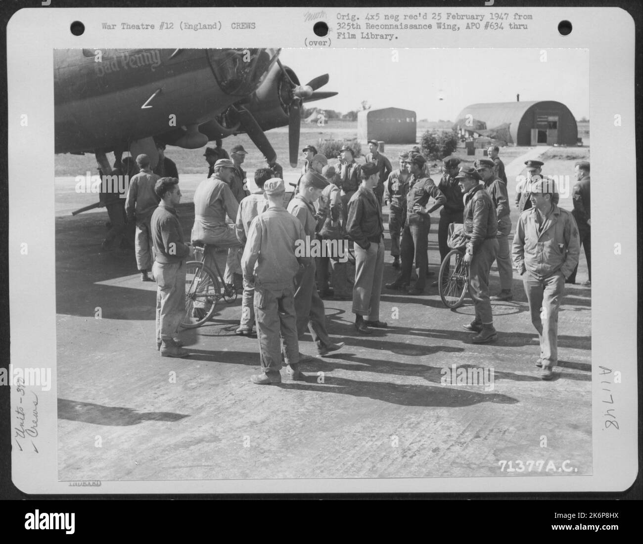 Men Of The 390Th Bomb Group Gather Around The Boeing B-17 'Bad Penny ...