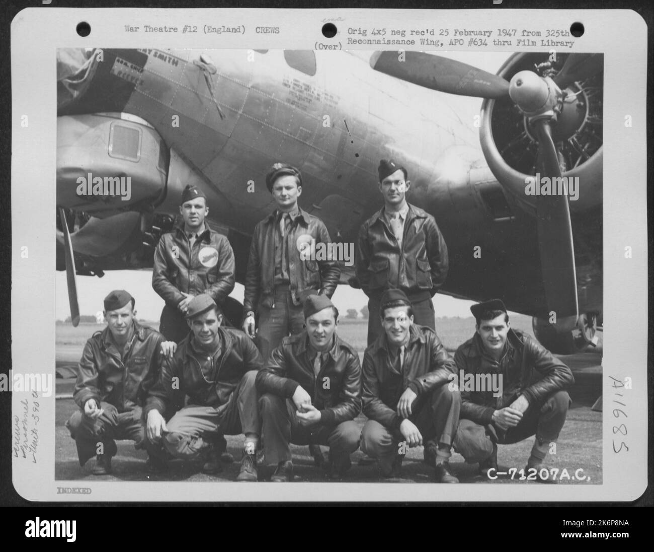 Lt. Tuck And Crew Of The Boeing B-17 "Flying Fortress" Of The 390Th ...