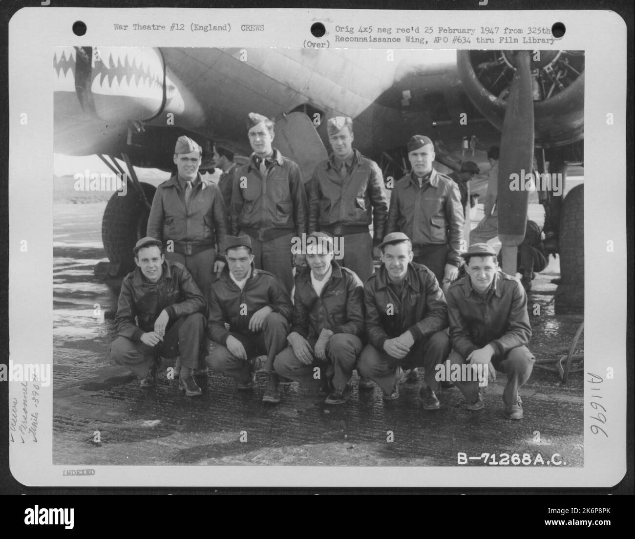 Army air crew wwii Black and White Stock Photos & Images - Alamy
