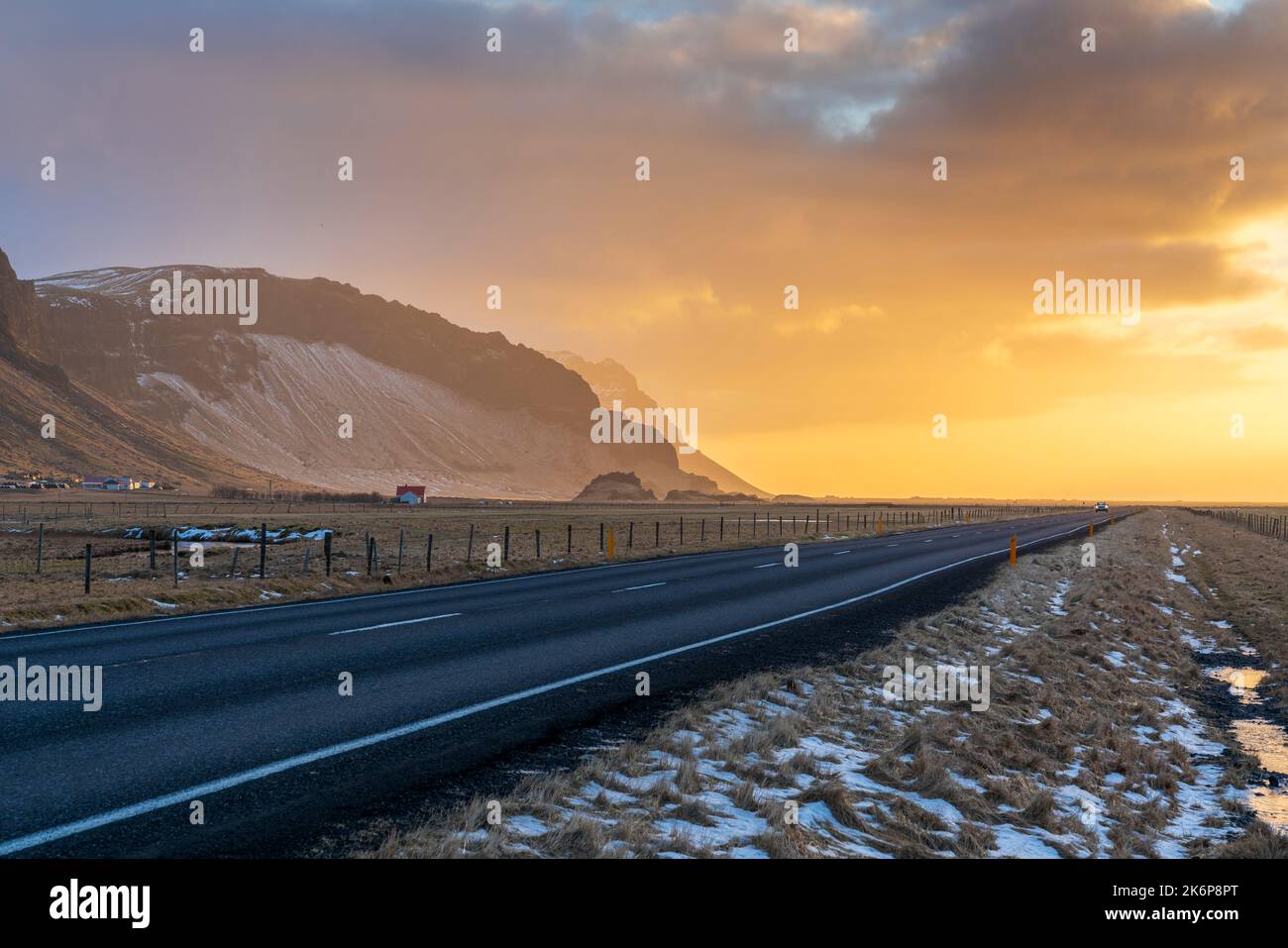 Winter Icelandic Road Trip beatween Seljalandsfoss and Skogafoss ...