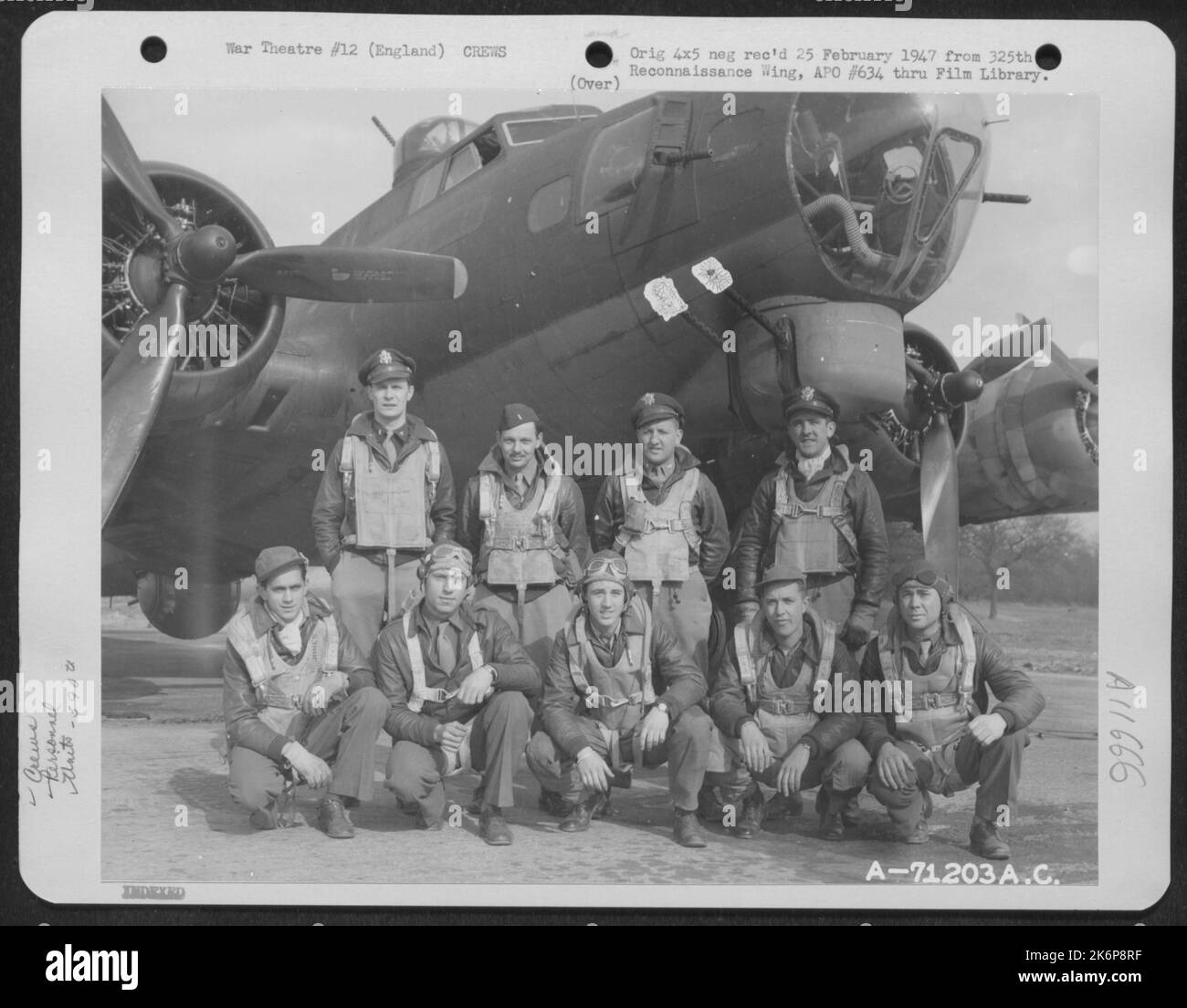 Lt. Hawg And Crew Of The Boeing B-17 "Flying Fortress" Of The 390Th ...