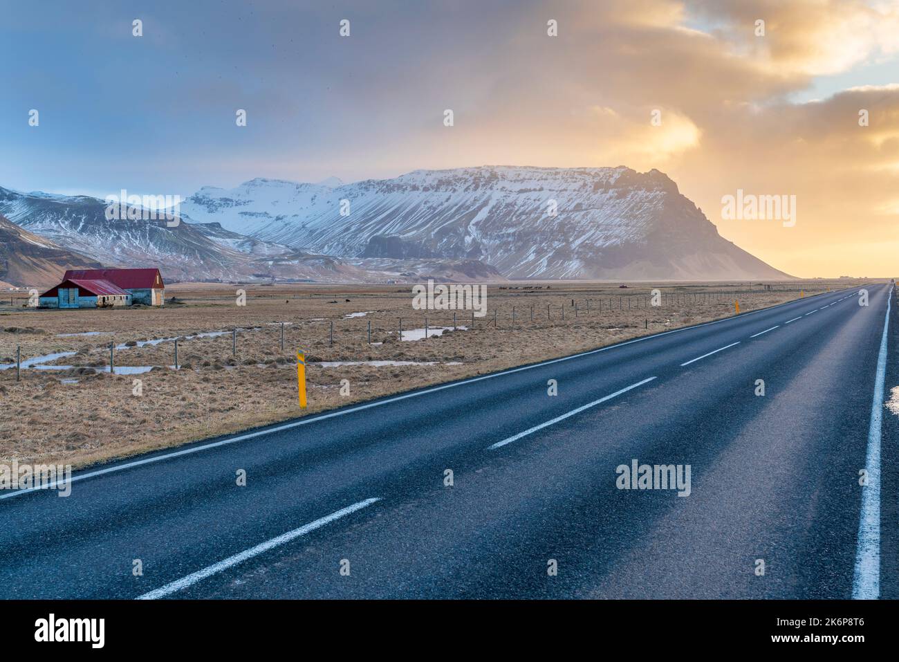 Winter Icelandic Road Trip beatween Seljalandsfoss and Skogafoss ...