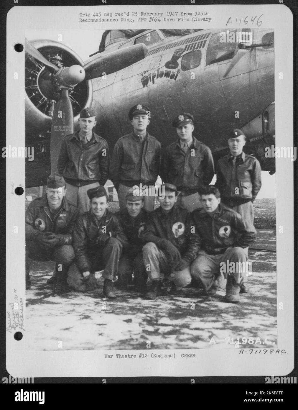 Lt. Davis And Crew Of The Boeing B-17 'The Diplomat' Of The 390Th Bomb ...