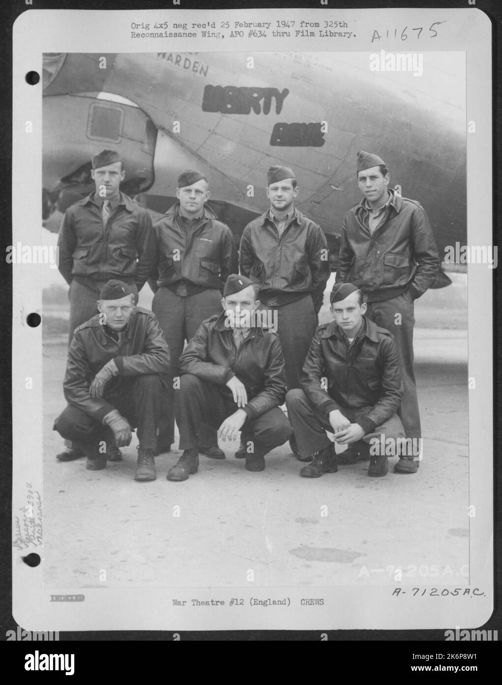 Lt. Brown And Crew Of The Boeing B-17 'Liberty Belle' Of The 390Th Bomb ...