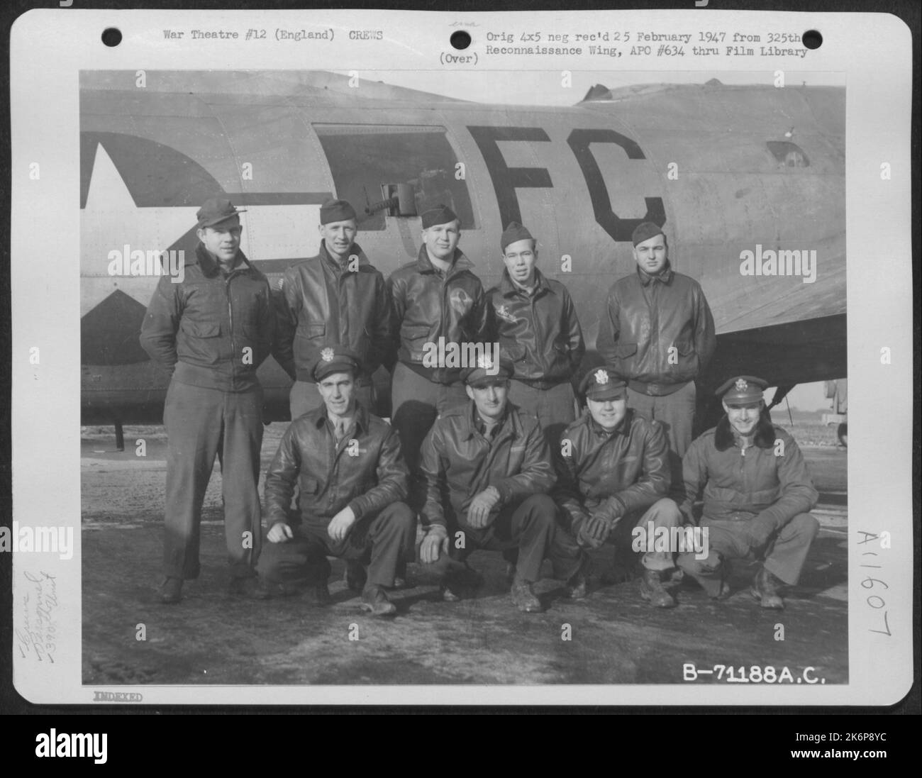 Lt. Ford And Crew Of The Boeing B-17 "Flying Fortress" Of The 390Th ...