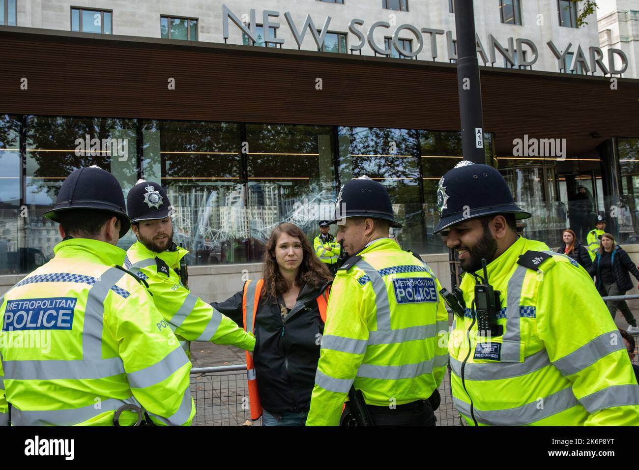London, UK. 14th October, 2022. Metropolitan Police officers arrest a ...