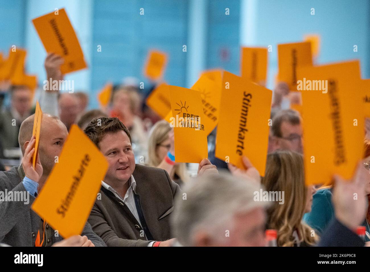 Straubing, Germany. 15th Oct, 2022. Delegates of the Free Voters hold ...