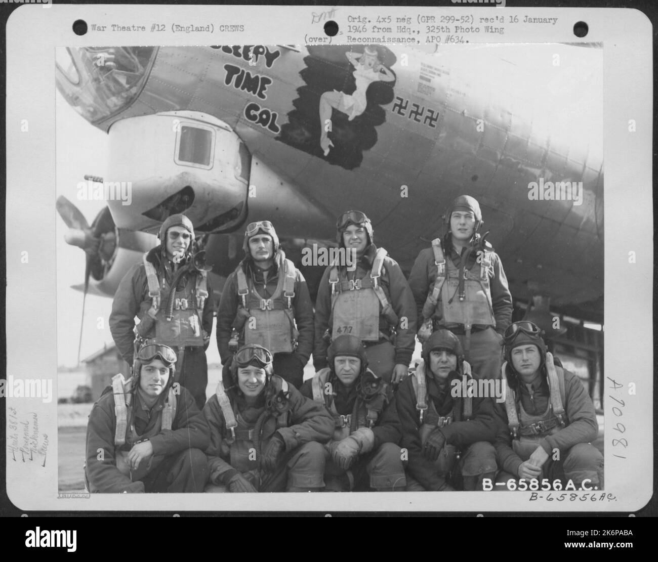 Lt. Morgan And Crew Of The 381St Bomb Group In Front Of The Boeing B-17 ...