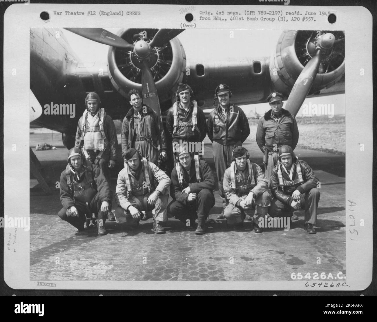 Crew Of The 401St Bomb Group, In Front Of A Boeing B-17 "Flying ...