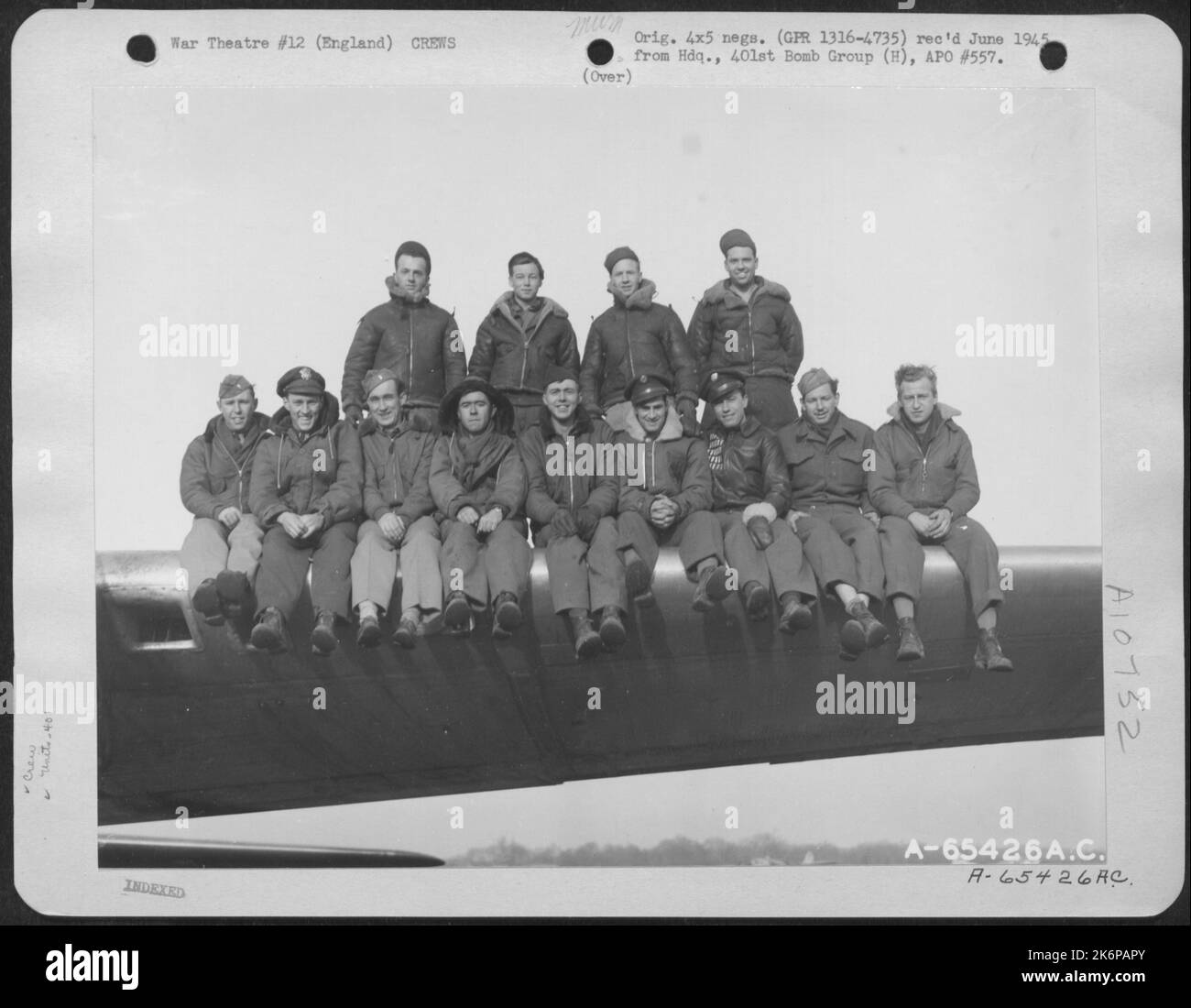 Crew Of The 401St Bomb Group, In Front Of A Boeing B-17 "Flying ...