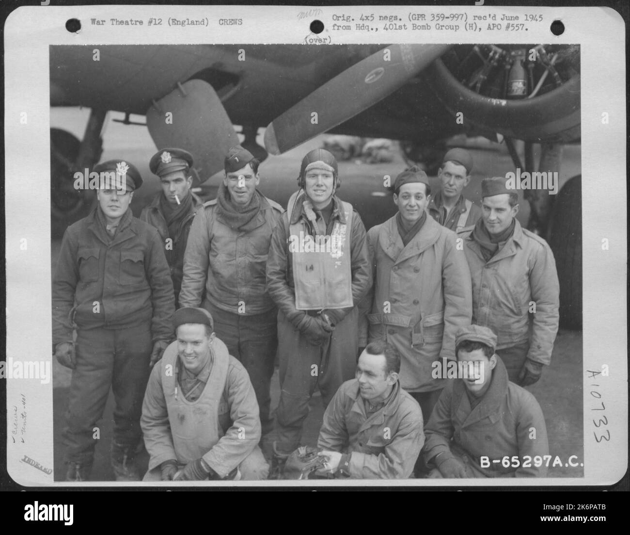 Crew Of The 401St Bomb Group, Pose Beside A Boeing B-17 "Flying ...
