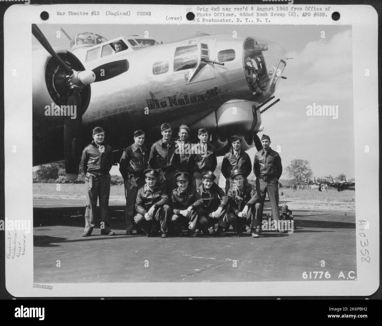 452nd bomb group b 17 hi-res stock photography and images - Alamy