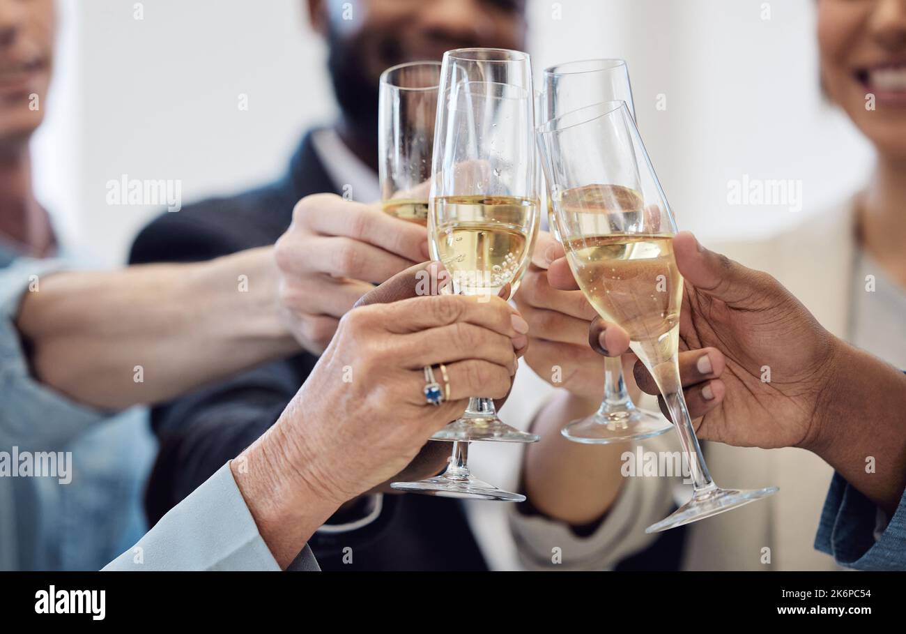 Toasting with champagne hi-res stock photography and images - Alamy