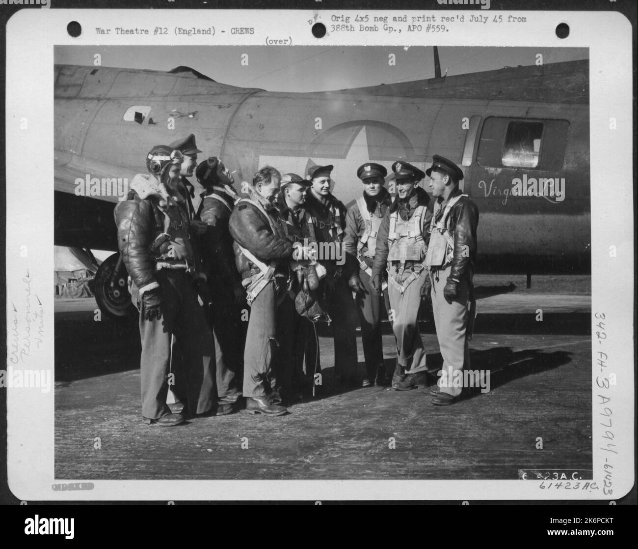 B 17 2nd bomb group hi-res stock photography and images - Alamy