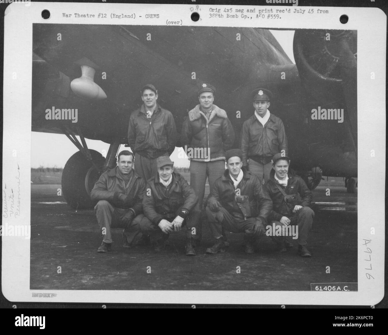 Crew Of The 560Th Bomb Sqd., 388Th Bomb Group Beside A Boeing B-17 ...