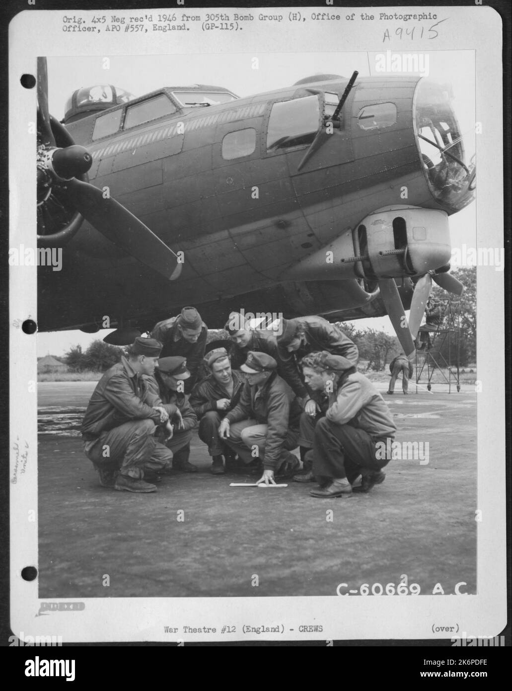 Lt. Hunt And Crew Of The 365Th Bomb Squadron, 305Th Bomb Group Shown ...