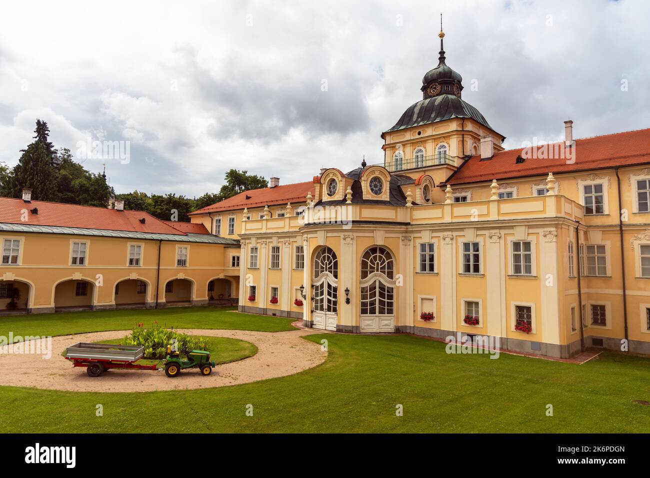 Horovice Castle – New Castle, Baroque-Classicist New Chateau Horovice ...