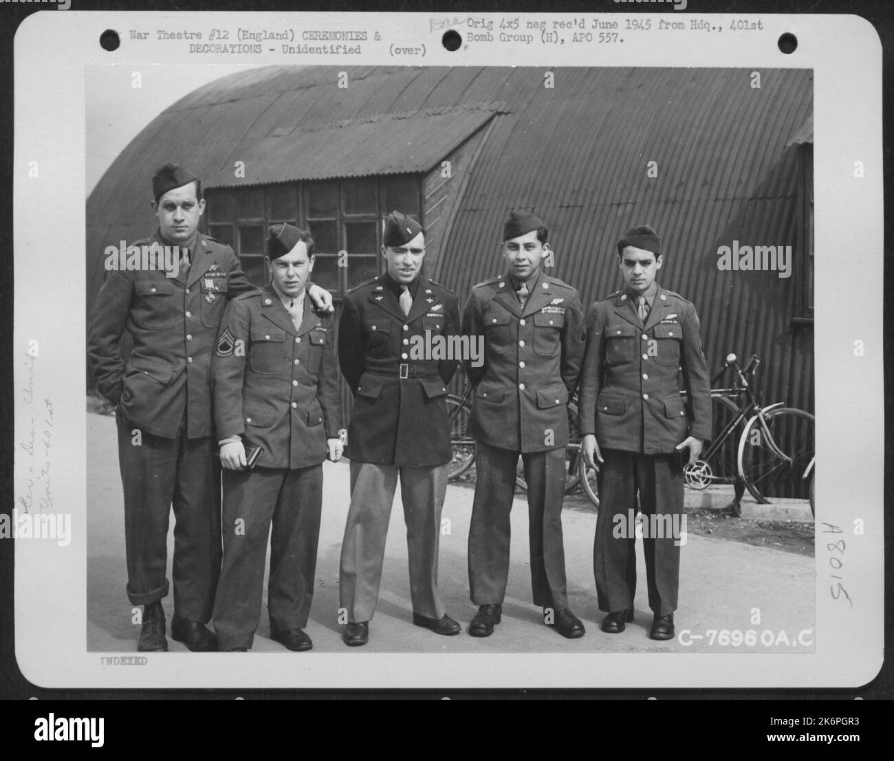 Members Of The 401St Bomb Group, Who Were Presented With Awards, Pose ...