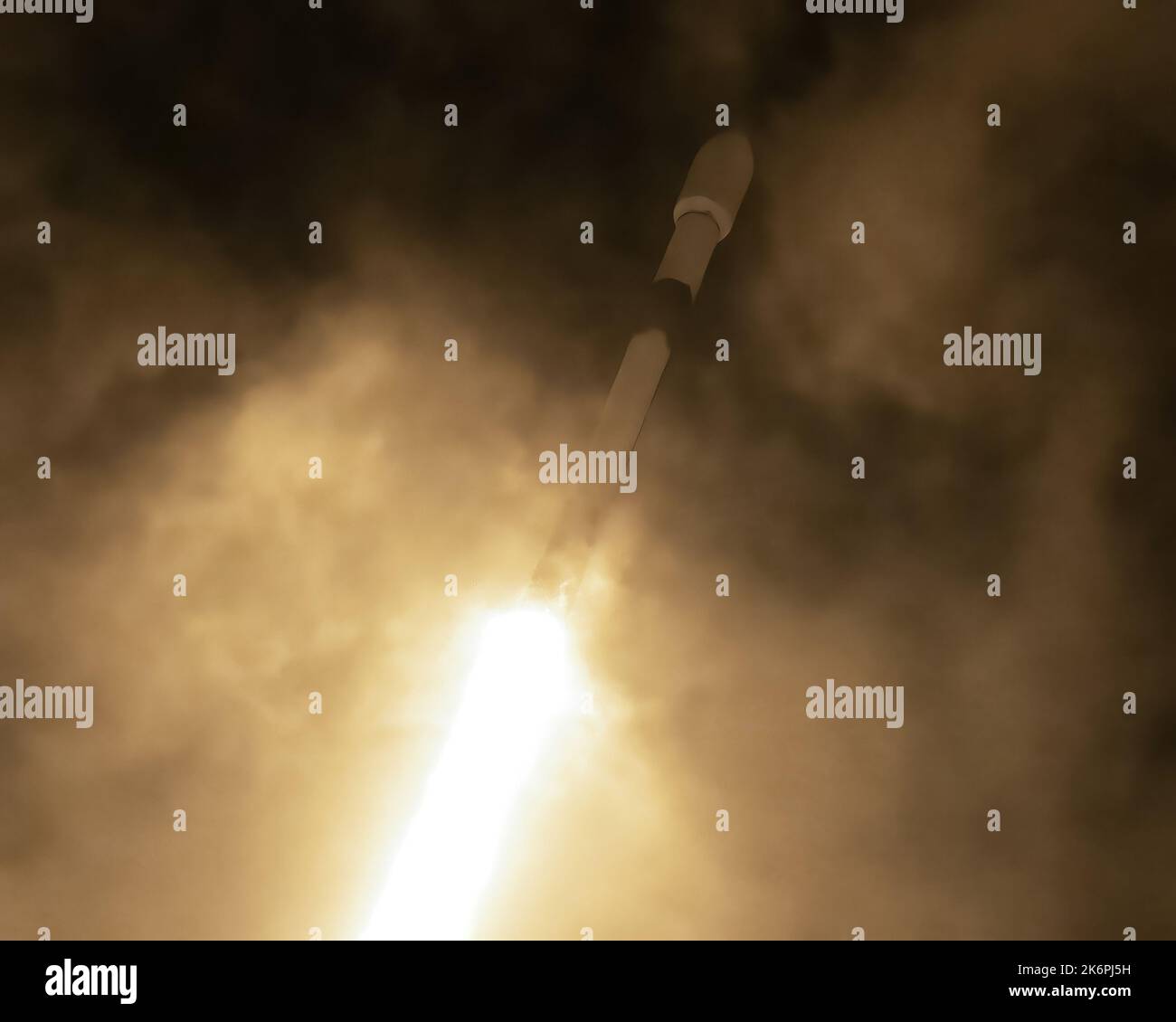 A SpaceX Falcon 9 rocket lifts off at 1:11 AM from Complex 40 at the ...