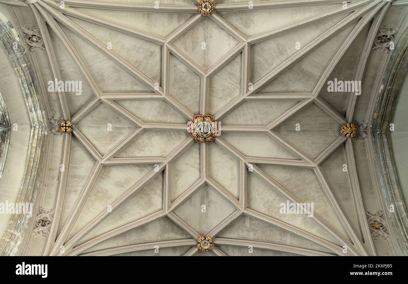 Gothic vault ceiling hi-res stock photography and images - Alamy
