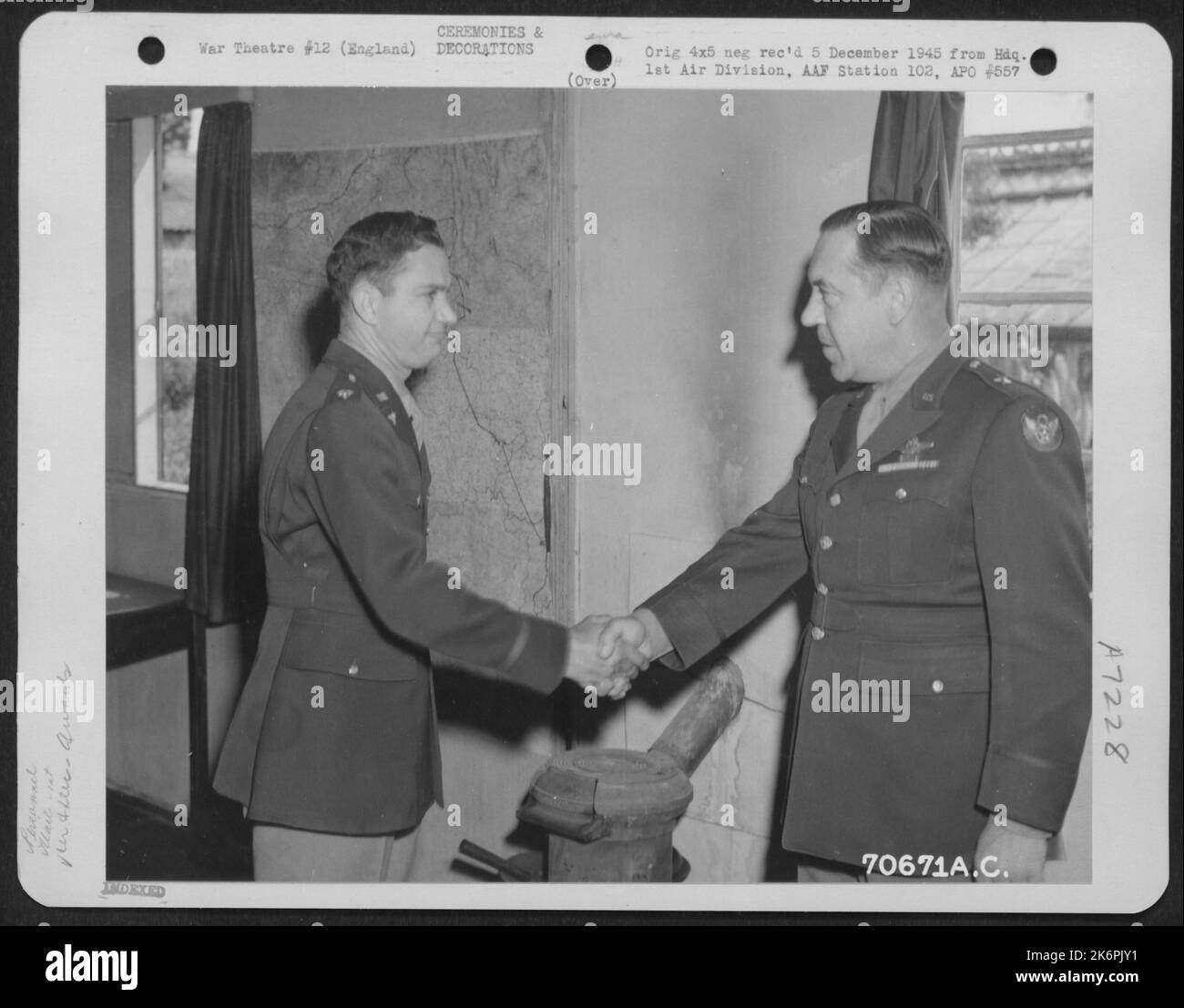Colonel lyle Black and White Stock Photos & Images - Alamy