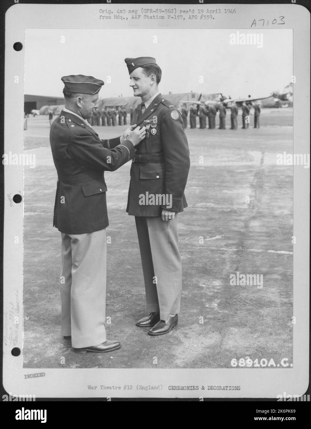 Distinguished flying cross medal Black and White Stock Photos & Images ...
