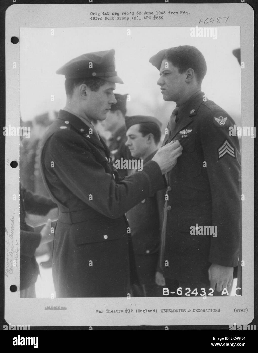Presentation Of Medal To Sgt. R. Schreiner Of The 493Rd Bomb Group, 8Th ...