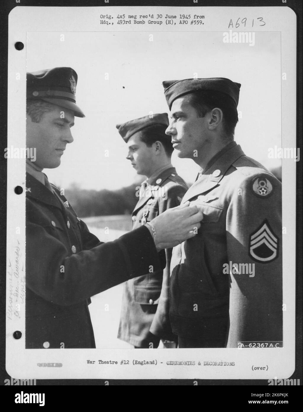 Presentation Of Medal To S/Sgt. W.A. Rukke Of The 493Rd Bomb Group, 3Rd ...