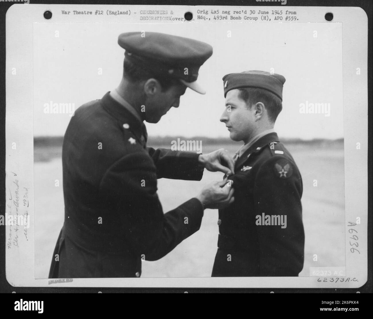 Presentation Of Medal To Lt. E.T. Clapperton Of The 493Rd Bomb Group ...