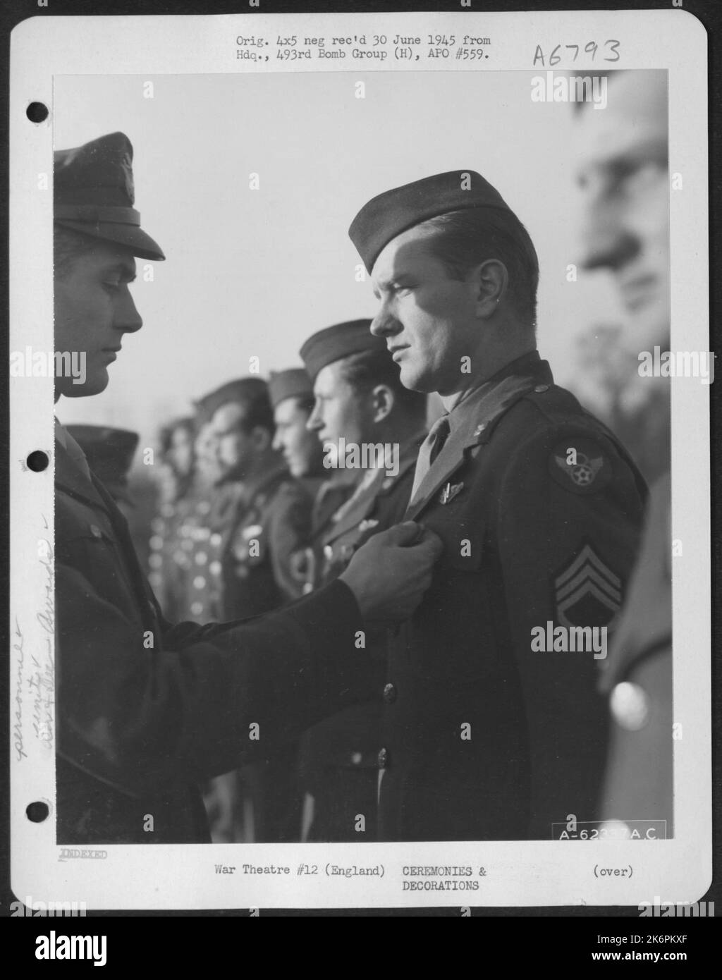 Presentation Of Medal To S/Sgt. E. Langas Of The 493Rd Bomb Group, 8Th ...