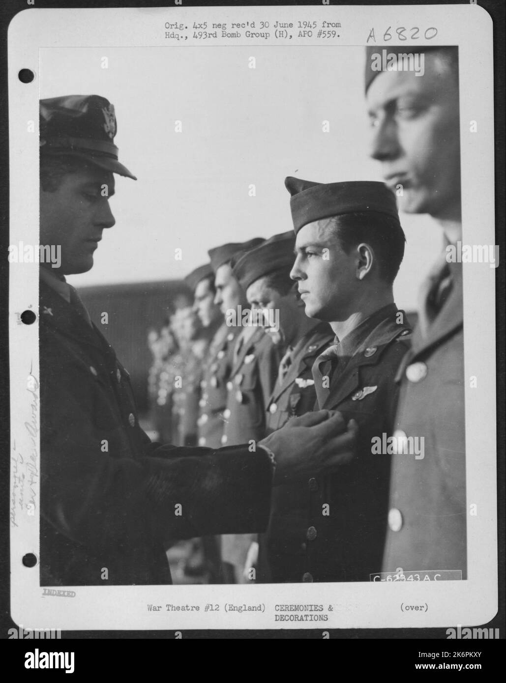 Presentation Of Medal To B.B. Lee (Enlisted Man) Of The 493Rd Bomb ...