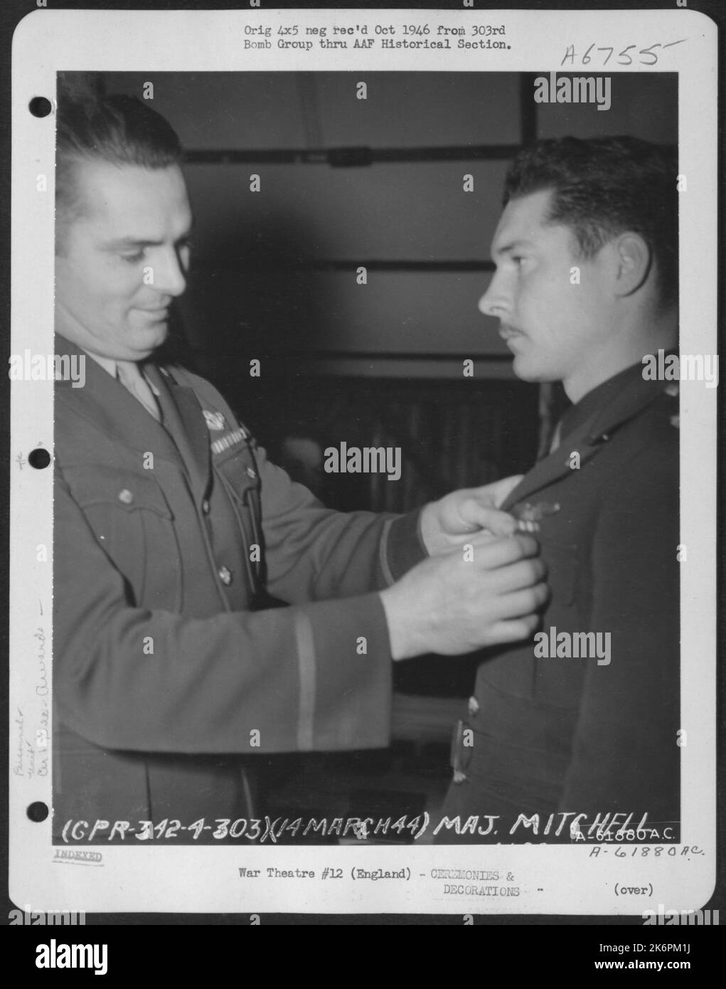 Travis mitchell hi-res stock photography and images - Alamy