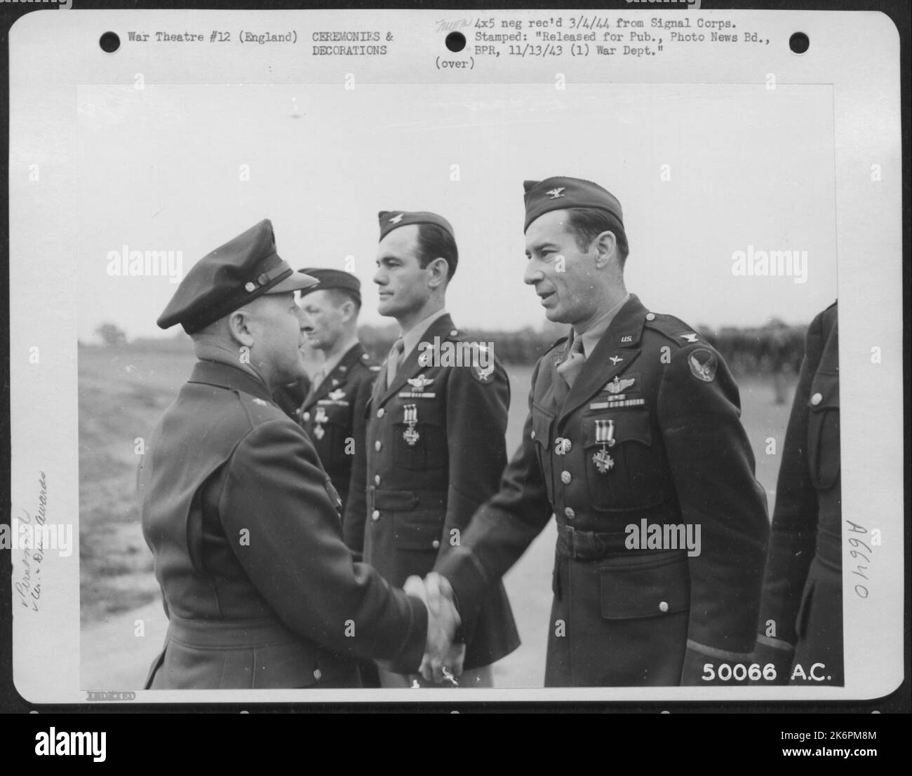 Colonel herbert Black and White Stock Photos & Images - Alamy