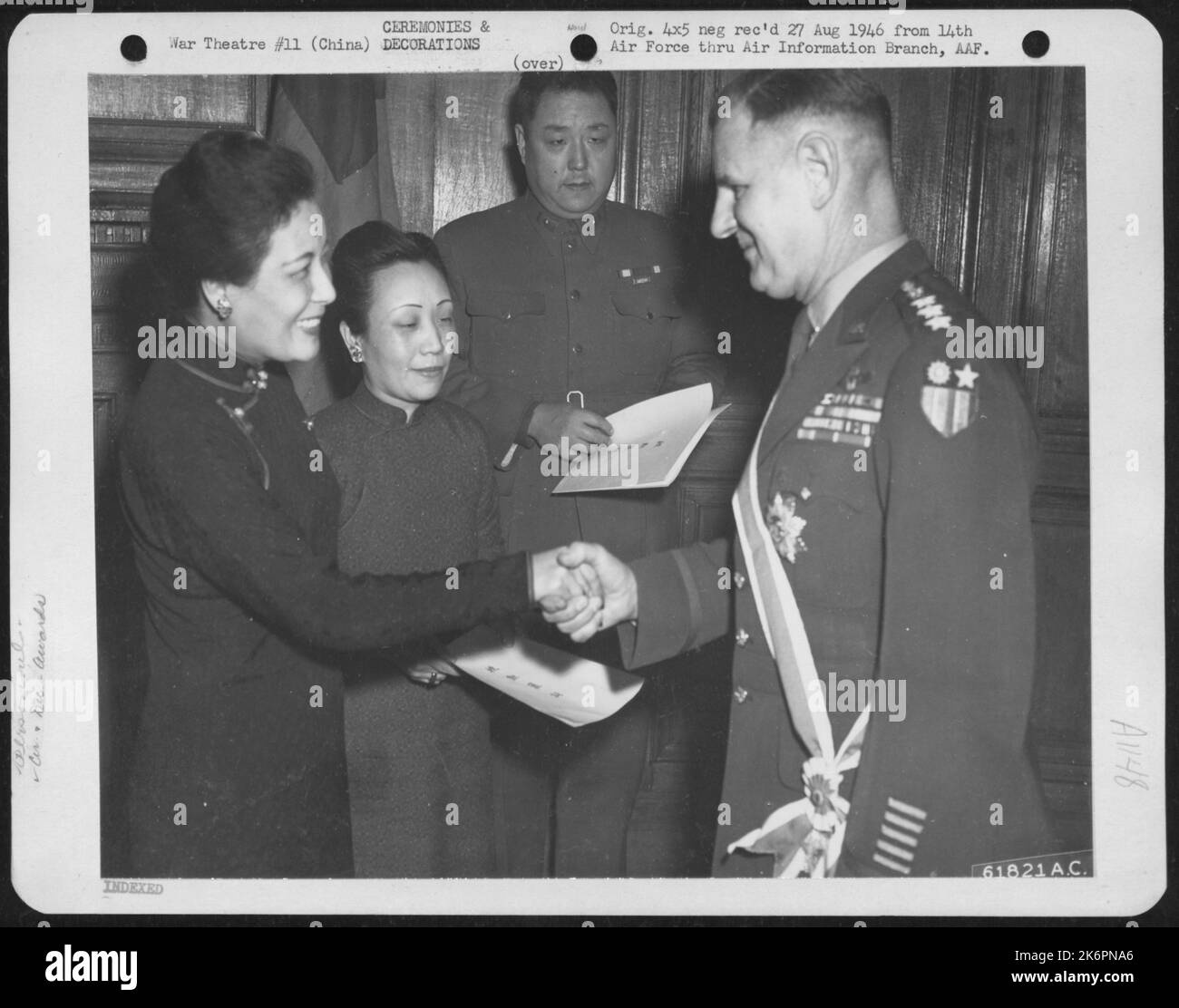 Madame chiang kai shek hi-res stock photography and images - Alamy