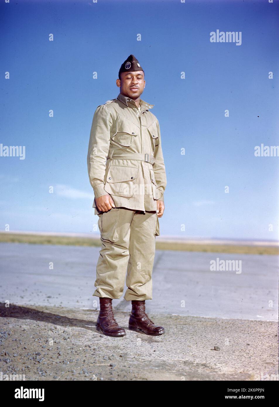 555th infantry hi-res stock photography and images - Alamy