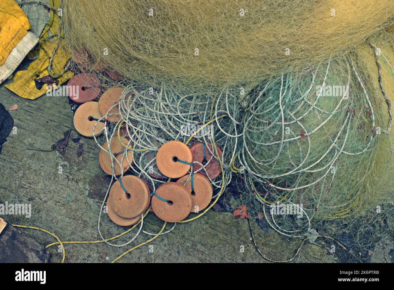 old fishing net Stock Photo - Alamy
