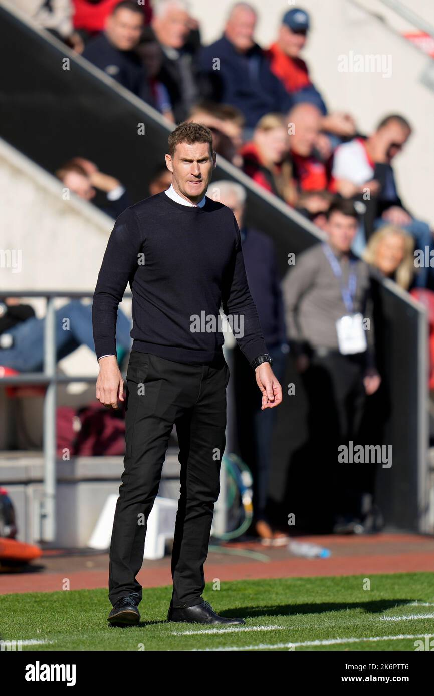 Matt taylor rotherham united hi-res stock photography and images - Alamy