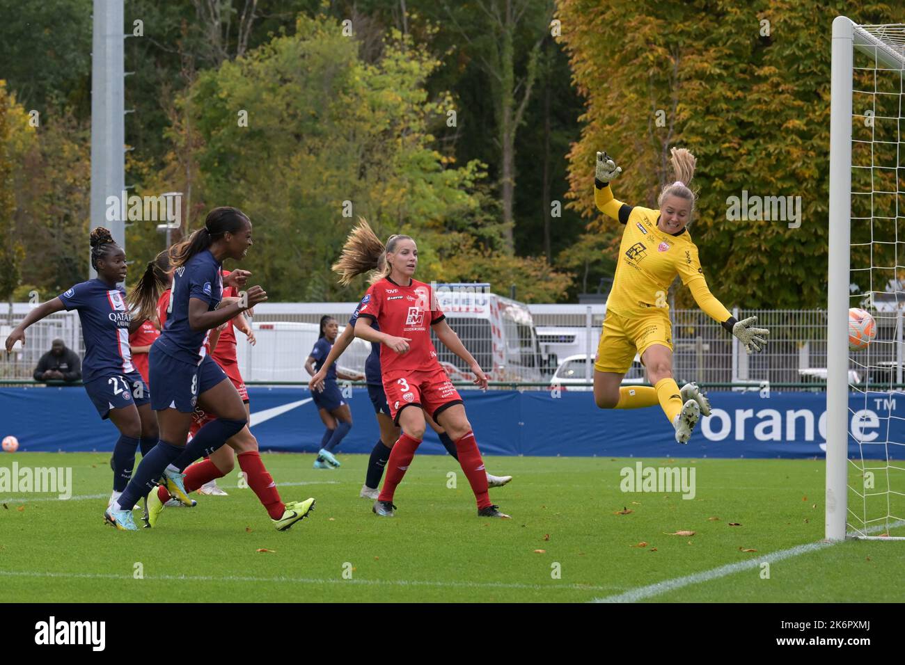 PARIS - Oriane Jean Francois of Paris Saint Germain women scores the 2 ...