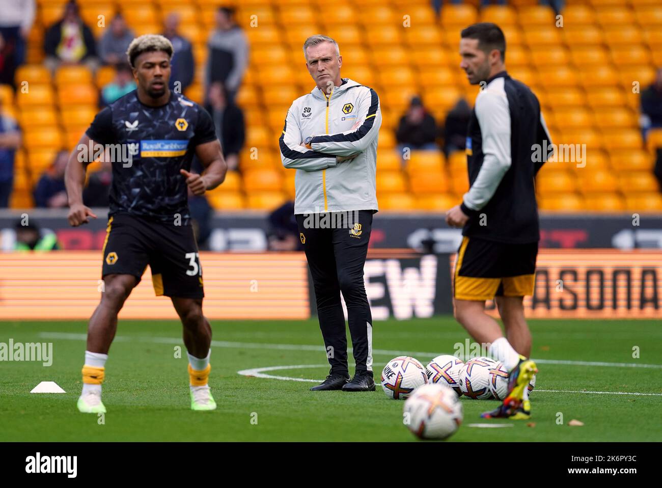 Steve davis wolves hi-res stock photography and images - Alamy