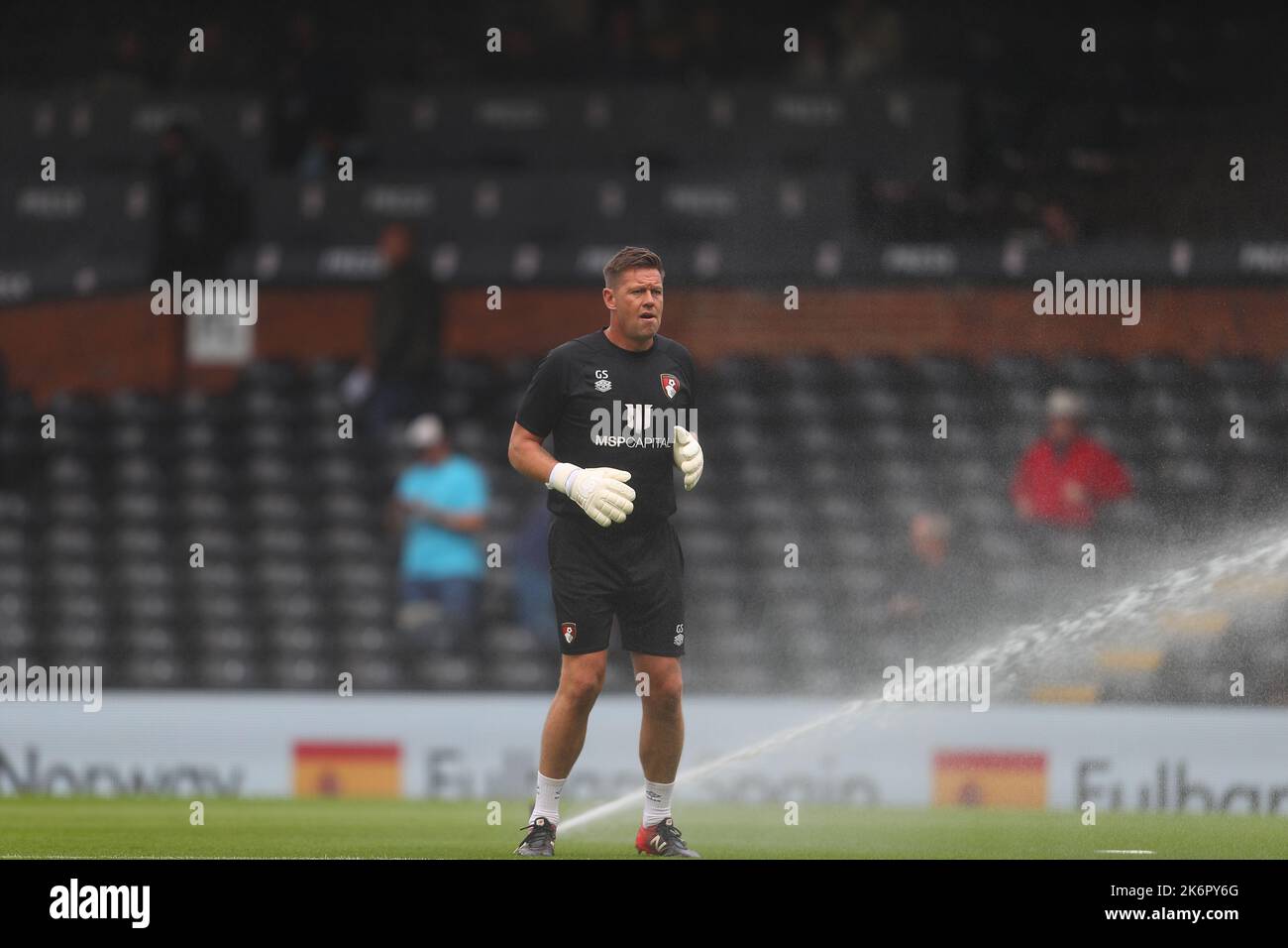 Bournemouth goalkeeper gareth stewart hi-res stock photography and ...