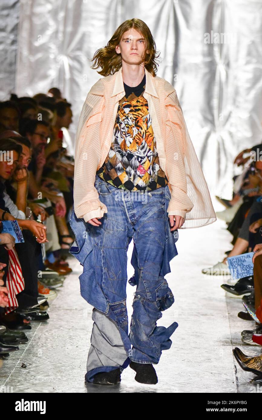 Hyeres, France. 14th Oct, 2022. Model walks the runway at the Fernando ...